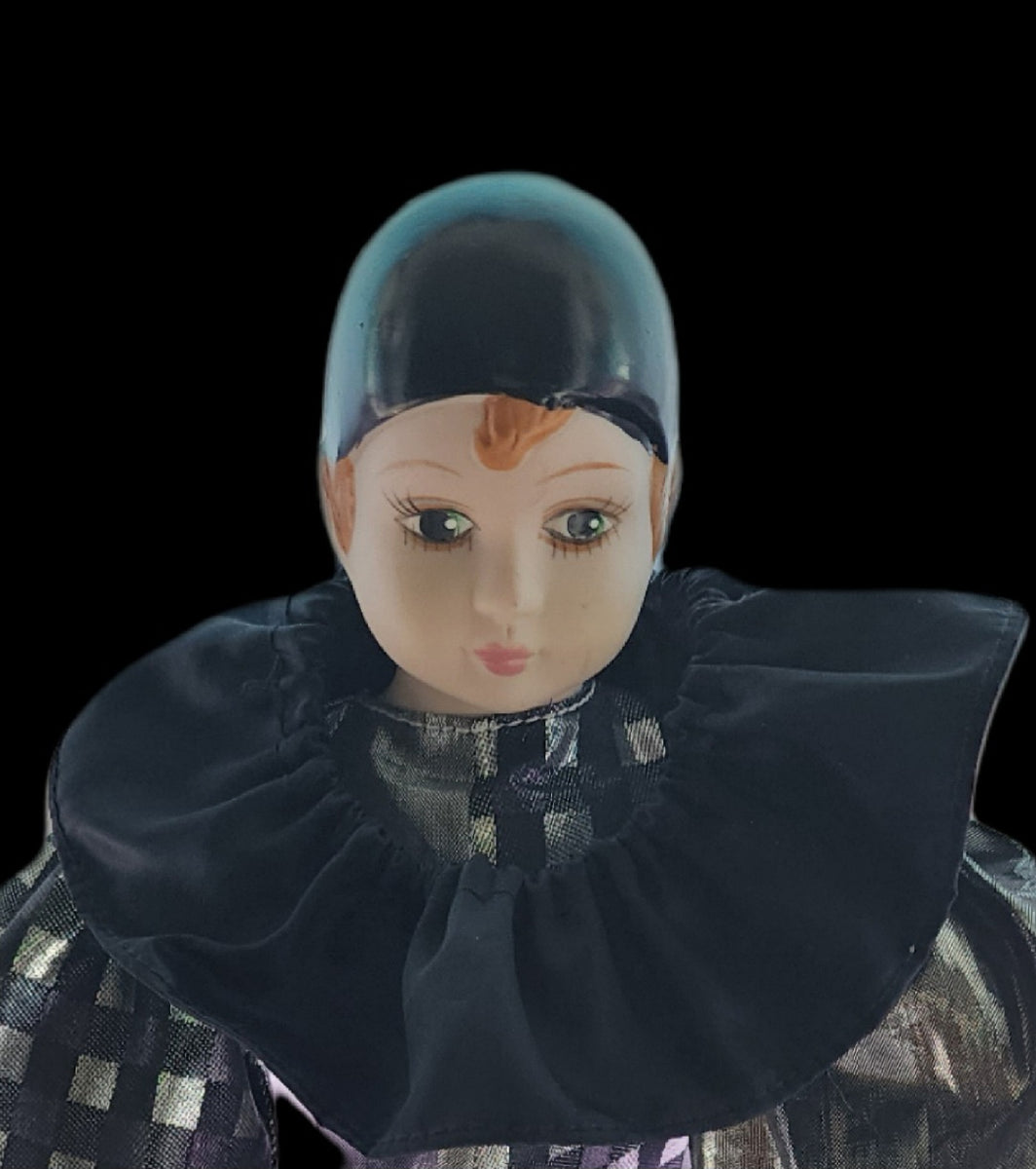 Sybil, Gray Spirit - Wizardry & Witchery Wrapped Up in One! Mardi Gras ...